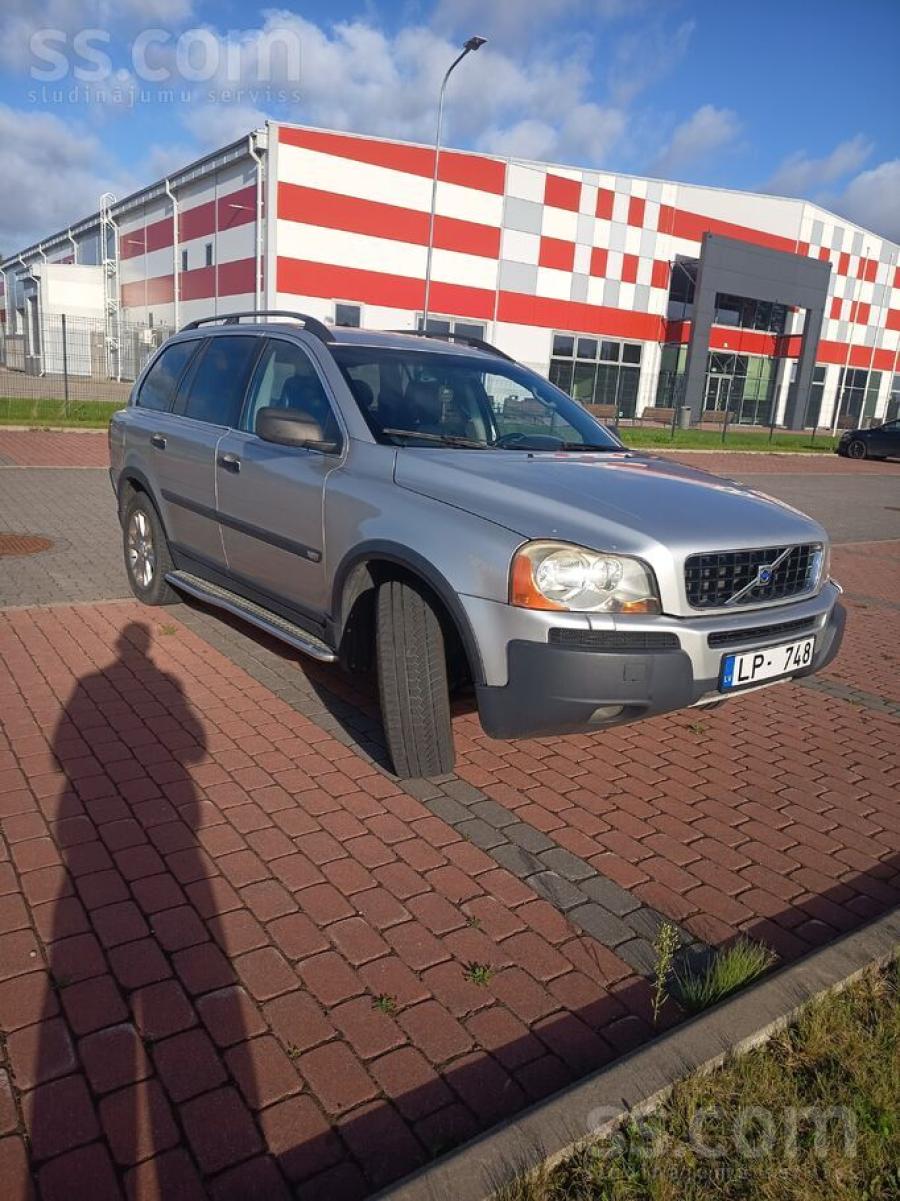 Pelēks Volvo XC90 2004 Ventspils, ar dzinēja tilpumu 2.40 L un nobraukumu 412 tūkst. km par 3500 €, foto 5 vietnē AUTOMOTO.COM.LV