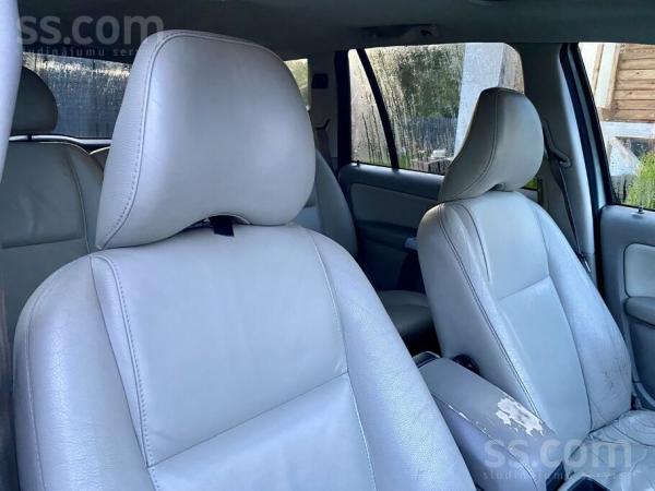 Volvo XC90 2004 Saldus vietnē Pelēks Volvo XC90 2004 Saldus, ar dzinēja tilpumu 2.40 L un nobraukumu 375 tūkst. km par 3150 €, foto 7 vietnē AUTOMOTO.COM.LV