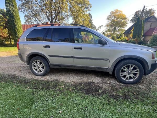 Volvo XC90 2004 Ogre vietnē Pelēks Volvo XC90 2004 Ogre, ar dzinēja tilpumu 2.40 L un nobraukumu 353 tūkst. km par 1500 €, foto 1 vietnē AUTOMOTO.COM.LV