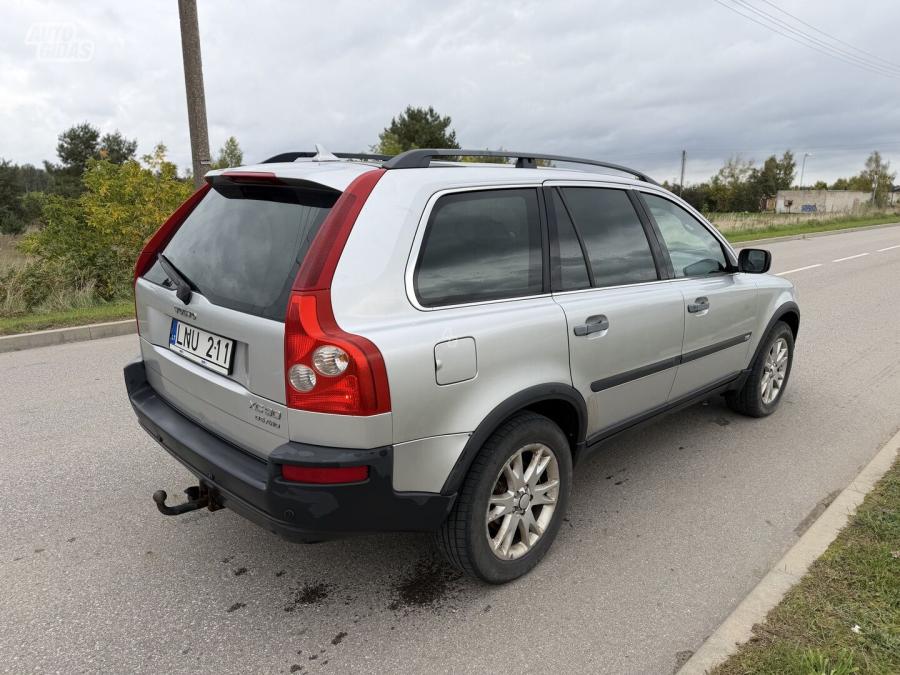 Pelēks Volvo XC90 2004 Ukmergė, ar dzinēja tilpumu 2.40 L un nobraukumu 518 tūkst. km par 1950 €, foto 7 vietnē AUTOMOTO.COM.LV