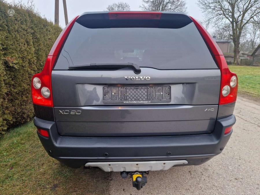 Grey Volvo XC90 2005 in Kaunas, with an engine capacity of 2.40 L and mileage of 327 thousand km for 4650 €, photo 7 on AUTOMOTO.COM.LV