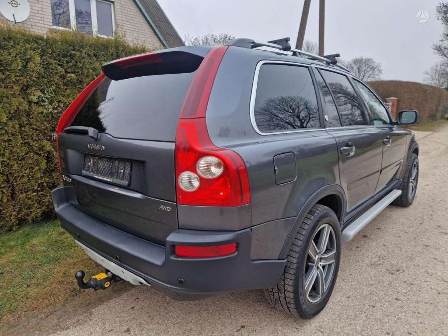 Grey Volvo XC90 2005 in Kaunas, with an engine capacity of 2.40 L and mileage of 327 thousand km for 4650 €, photo 12 on AUTOMOTO.COM.LV