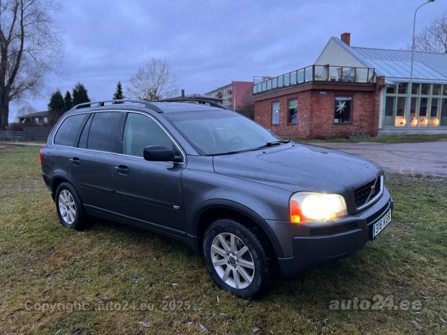 Pelēks Volvo XC90 2005 Veru, ar dzinēja tilpumu 2.40 L un nobraukumu 0 tūkst. km par 2000 €, foto 1 vietnē AUTOMOTO.COM.LV