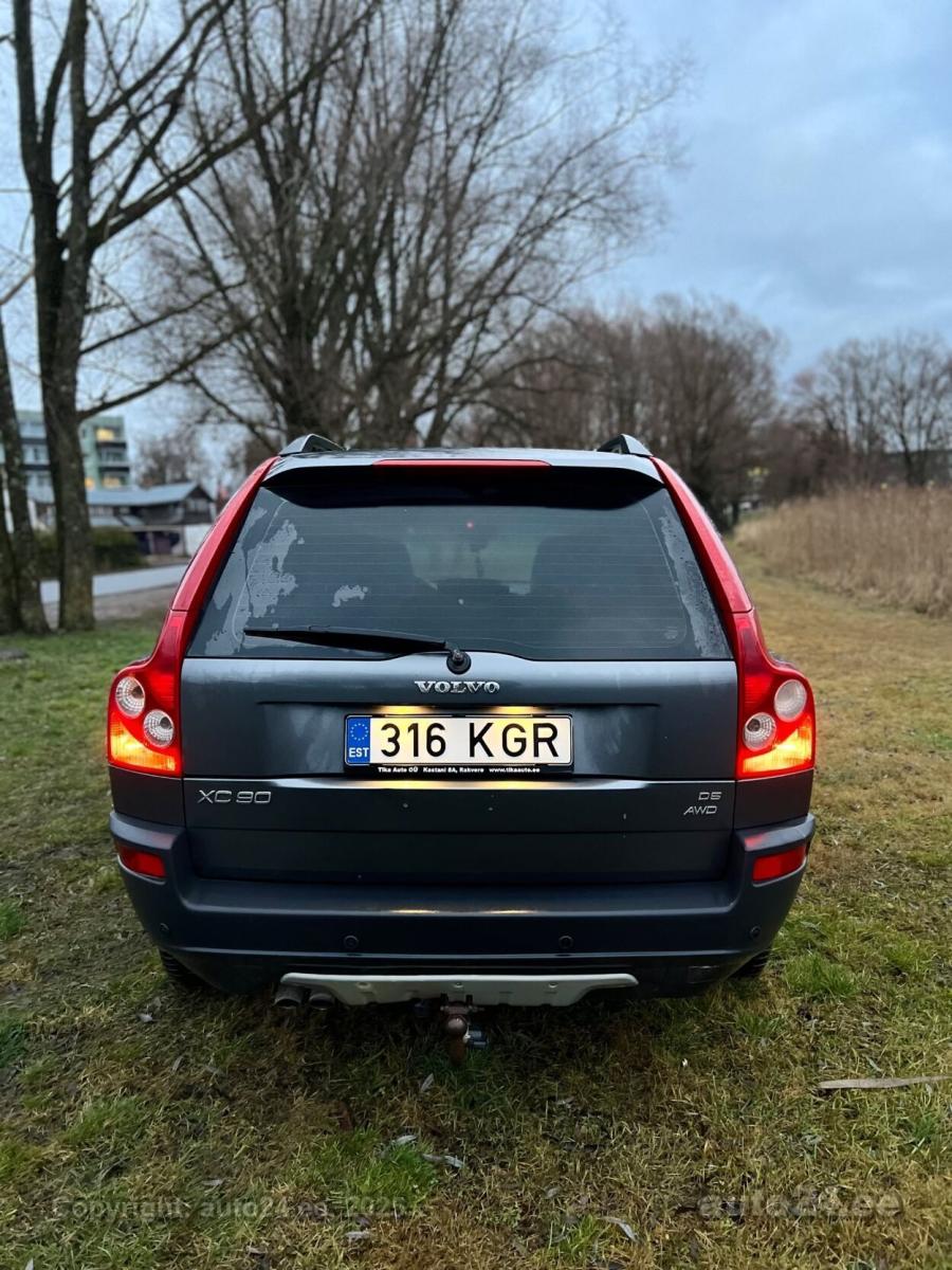 Pelēks Volvo XC90 2005 Veru, ar dzinēja tilpumu 2.40 L un nobraukumu 0 tūkst. km par 2000 €, foto 4 vietnē AUTOMOTO.COM.LV