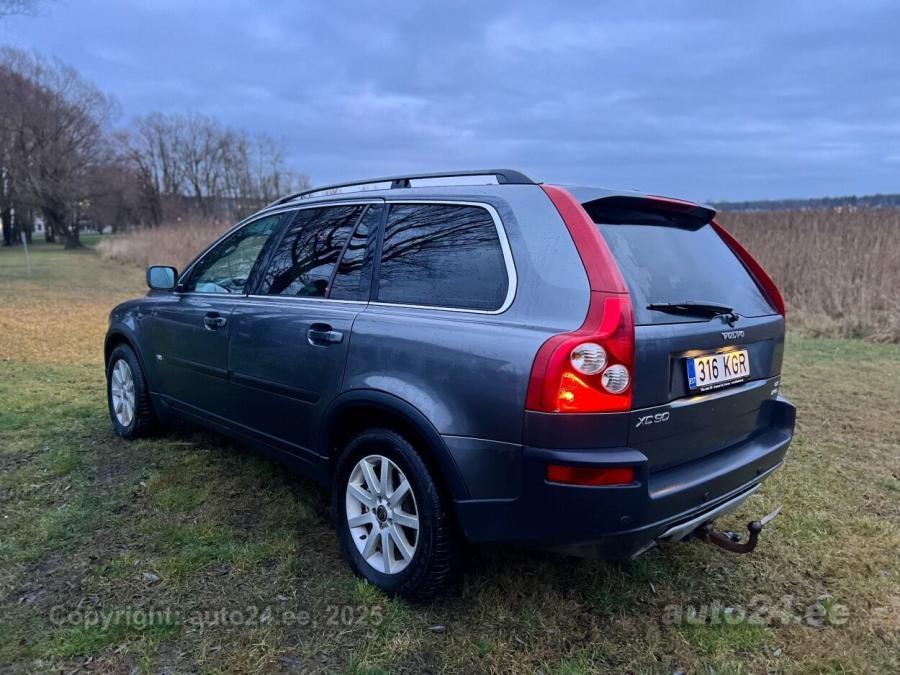 Pelēks Volvo XC90 2005 Veru, ar dzinēja tilpumu 2.40 L un nobraukumu 0 tūkst. km par 2000 €, foto 5 vietnē AUTOMOTO.COM.LV