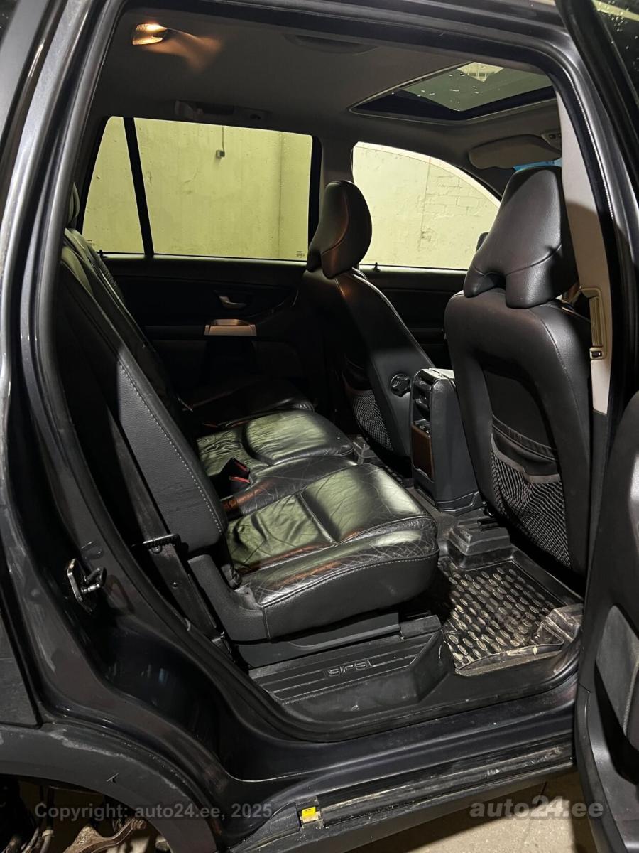 Pelēks Volvo XC90 2005 Veru, ar dzinēja tilpumu 2.40 L un nobraukumu 0 tūkst. km par 2000 €, foto 14 vietnē AUTOMOTO.COM.LV