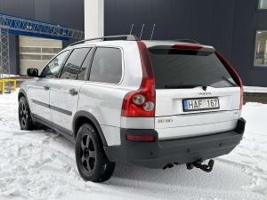 Pelēks Volvo XC90 2005 Viļņa, ar dzinēja tilpumu 2.40 L un nobraukumu 417 tūkst. km par 3650 €, foto 3 vietnē AUTOMOTO.COM.LV