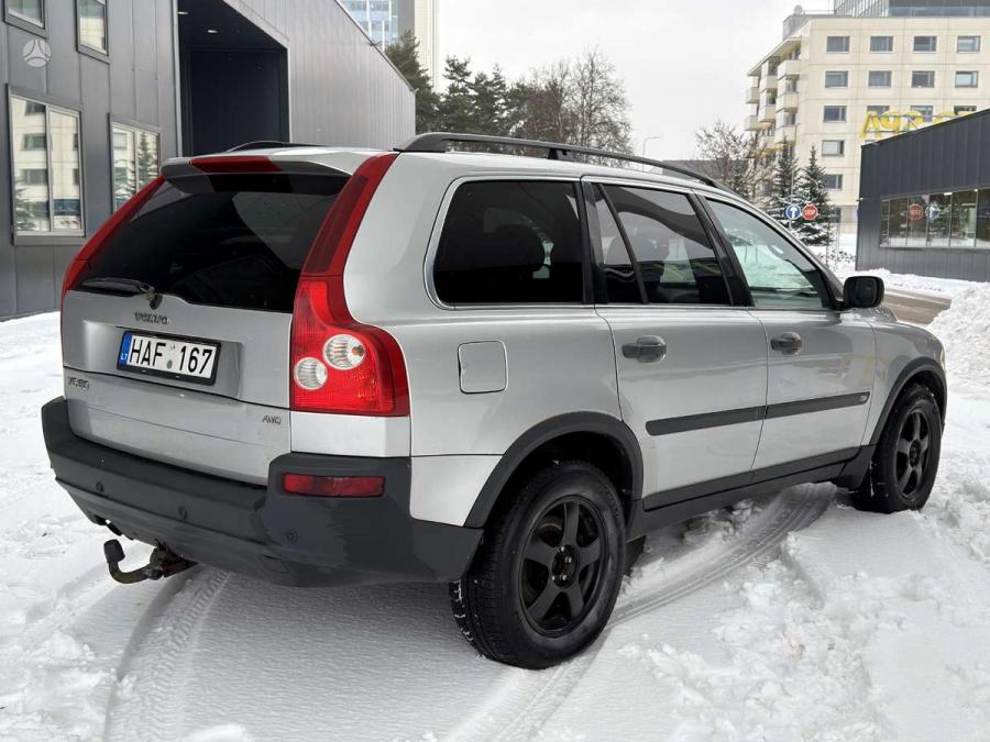 Pelēks Volvo XC90 2005 Viļņa, ar dzinēja tilpumu 2.40 L un nobraukumu 417 tūkst. km par 3650 €, foto 4 vietnē AUTOMOTO.COM.LV