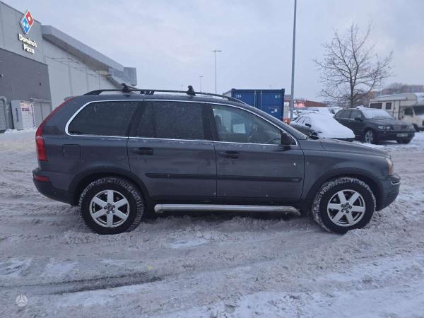 Pelēks Volvo XC90 2005 Viļņa, ar dzinēja tilpumu 2.40 L un nobraukumu 356 tūkst. km par 3500 €, foto 4 vietnē AUTOMOTO.COM.LV