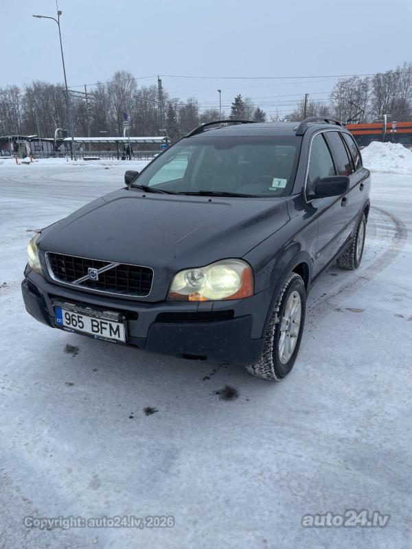 Grey Volvo XC90 2005 in Rapla, with an engine capacity of 2.40 L and mileage of 430 thousand km for 4500 €, photo 5 on AUTOMOTO.COM.LV