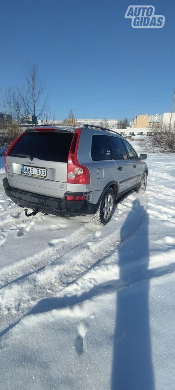 Pelēks Volvo XC90 2005 Viļņa, ar dzinēja tilpumu 2.40 L un nobraukumu 385 tūkst. km par 3700 €, foto 4 vietnē AUTOMOTO.COM.LV