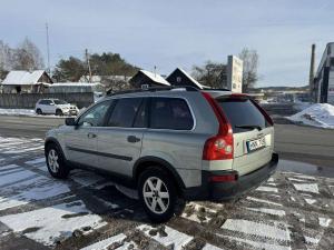 Grey Volvo XC90 2005 in Vilnius, with an engine capacity of 2.40 L and mileage of 281 thousand km for 3100 €, photo 3 on AUTOMOTO.COM.LV