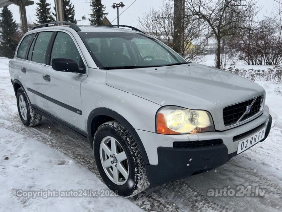 Pelēks Volvo XC90 2005 Paide, ar dzinēja tilpumu 2.40 L un nobraukumu 273 tūkst. km par 4999 €, foto 3 vietnē AUTOMOTO.COM.LV