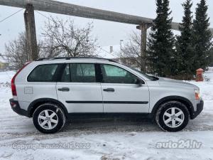 Pelēks Volvo XC90 2005 Paide, ar dzinēja tilpumu 2.40 L un nobraukumu 273 tūkst. km par 4999 €, foto 4 vietnē AUTOMOTO.COM.LV