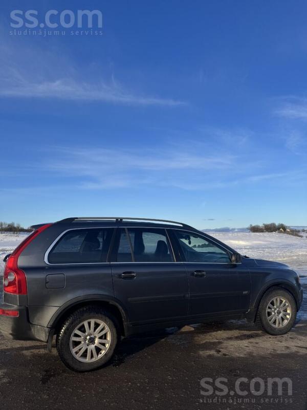 Grey Volvo XC90 2005 in Bauska, with an engine capacity of 2.40 L and mileage of 360 thousand km for 3500 €, photo 3 on AUTOMOTO.COM.LV