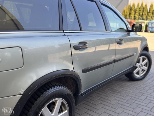 Grey Volvo XC90 2005 in Kaunas, with an engine capacity of 2.40 L and mileage of 350 thousand km for 3000 €, photo 6 on AUTOMOTO.COM.LV