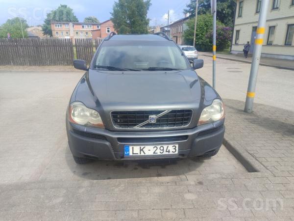 Pelēks Volvo XC90 2005 Liepāja, ar dzinēja tilpumu 2.40 L un nobraukumu 410 tūkst. km par 2500 €, foto 2 vietnē AUTOMOTO.COM.LV