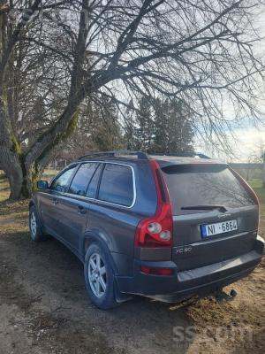 Pelēks Volvo XC90 2005 Ventspils, ar dzinēja tilpumu 2.40 L un nobraukumu 339 tūkst. km par 4500 €, foto  vietnē AUTOMOTO.COM.LV