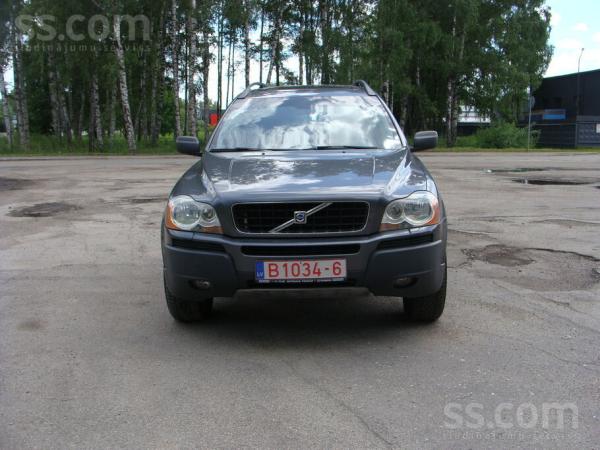 Grey Volvo XC90 2005 in Riga, with an engine capacity of 2.40 L and mileage of 0 thousand km for 5200 €, photo 2 on AUTOMOTO.COM.LV