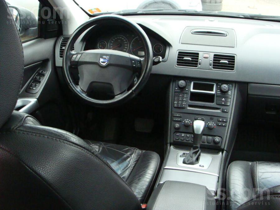 Pelēks Volvo XC90 2005 Rīga, ar dzinēja tilpumu 2.40 L un nobraukumu 0 tūkst. km par 5200 €, foto 11 vietnē AUTOMOTO.COM.LV