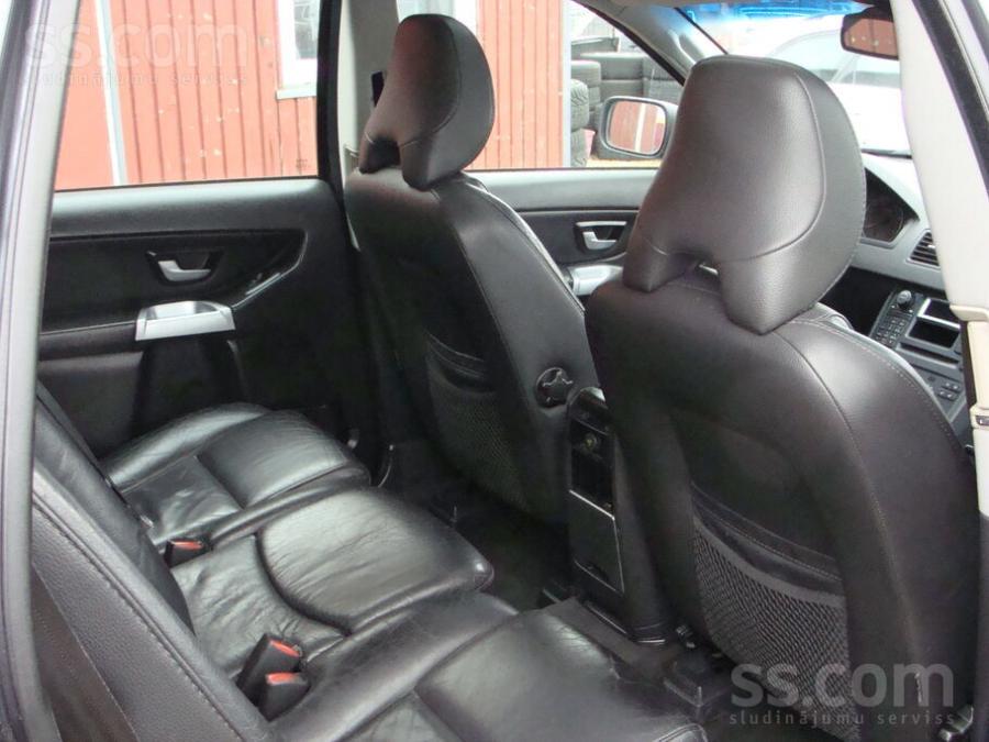 Pelēks Volvo XC90 2005 Rīga, ar dzinēja tilpumu 2.40 L un nobraukumu 0 tūkst. km par 5200 €, foto 15 vietnē AUTOMOTO.COM.LV