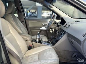 Grey Volvo XC90 2005 in Kaunas, with an engine capacity of 2.40 L and mileage of 380 thousand km for 2100 €, photo 11 on AUTOMOTO.COM.LV
