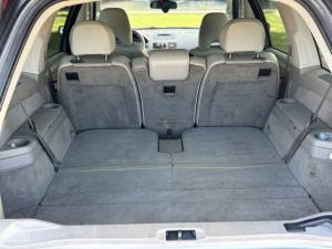 Grey Volvo XC90 2005 in Kaunas, with an engine capacity of 2.40 L and mileage of 380 thousand km for 2100 €, photo 16 on AUTOMOTO.COM.LV