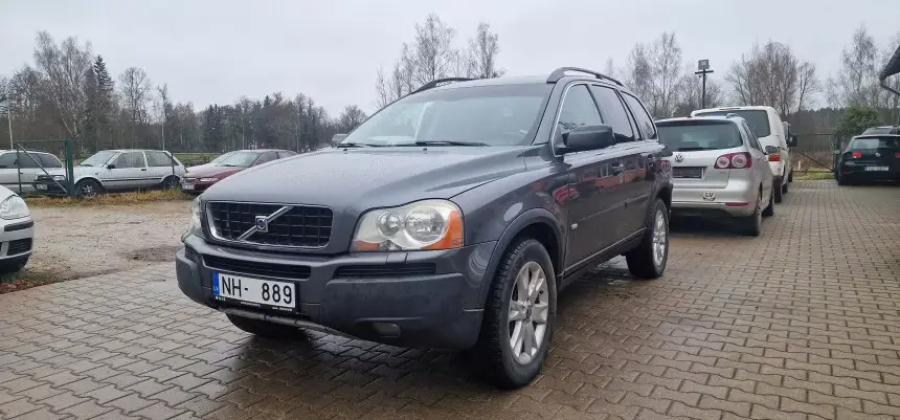Pelēks Volvo XC90 2005 Valmiera, ar dzinēja tilpumu 2.40 L un nobraukumu 285 tūkst. km par 3900 €, foto 6 vietnē AUTOMOTO.COM.LV