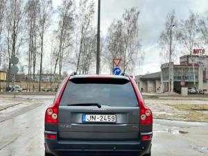 Grey Volvo XC90 2005 in Riga, with an engine capacity of 2.40 L and mileage of 384 thousand km for 3990 €, photo 3 on AUTOMOTO.COM.LV