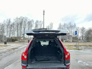 Grey Volvo XC90 2005 in Riga, with an engine capacity of 2.40 L and mileage of 384 thousand km for 3990 €, photo 9 on AUTOMOTO.COM.LV