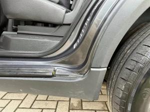 Grey Volvo XC90 2005 in Riga, with an engine capacity of 2.40 L and mileage of 263 thousand km for 3990 €, photo 15 on AUTOMOTO.COM.LV