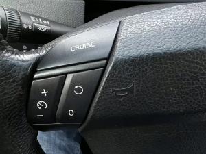 Grey Volvo XC90 2005 in Riga, with an engine capacity of 2.40 L and mileage of 263 thousand km for 3990 €, photo 32 on AUTOMOTO.COM.LV