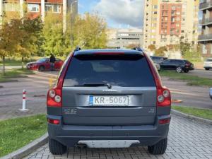 Grey Volvo XC90 2005 in Riga, with an engine capacity of 2.40 L and mileage of 310 thousand km for 3990 €, photo 5 on AUTOMOTO.COM.LV