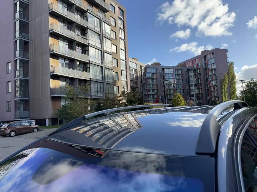 Grey Volvo XC90 2005 in Riga, with an engine capacity of 2.40 L and mileage of 310 thousand km for 3990 €, photo 8 on AUTOMOTO.COM.LV