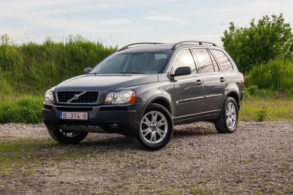 Pelēks Volvo XC90 2005 Rīga, ar dzinēja tilpumu 2.40 L un nobraukumu 335 tūkst. km par 5995 €, foto 3 vietnē AUTOMOTO.COM.LV