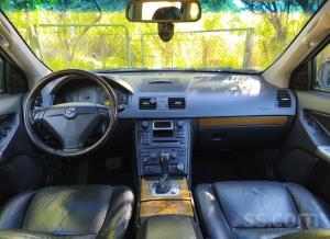 Grey Volvo XC90 2005 in Riga, with an engine capacity of 2.40 L and mileage of 287 thousand km for 4950 €, photo 16 on AUTOMOTO.COM.LV