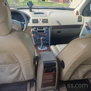 Grey Volvo XC90 2005 in Rezekne, with an engine capacity of 2.40 L and mileage of 319 thousand km for 3900 €, photo 10 on AUTOMOTO.COM.LV