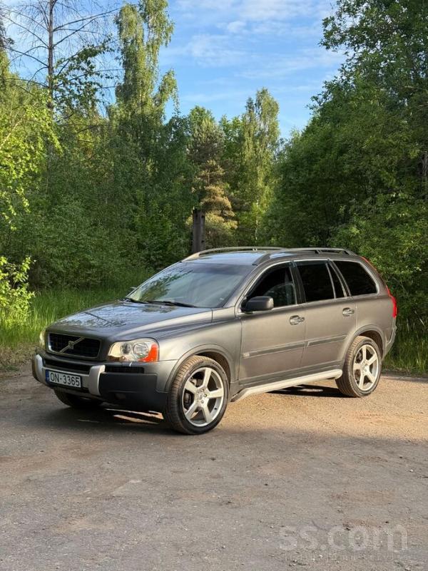 Pelēks Volvo XC90 2005 Ogre, ar dzinēja tilpumu 2.40 L un nobraukumu 442 tūkst. km par 4000 €, foto 2 vietnē AUTOMOTO.COM.LV