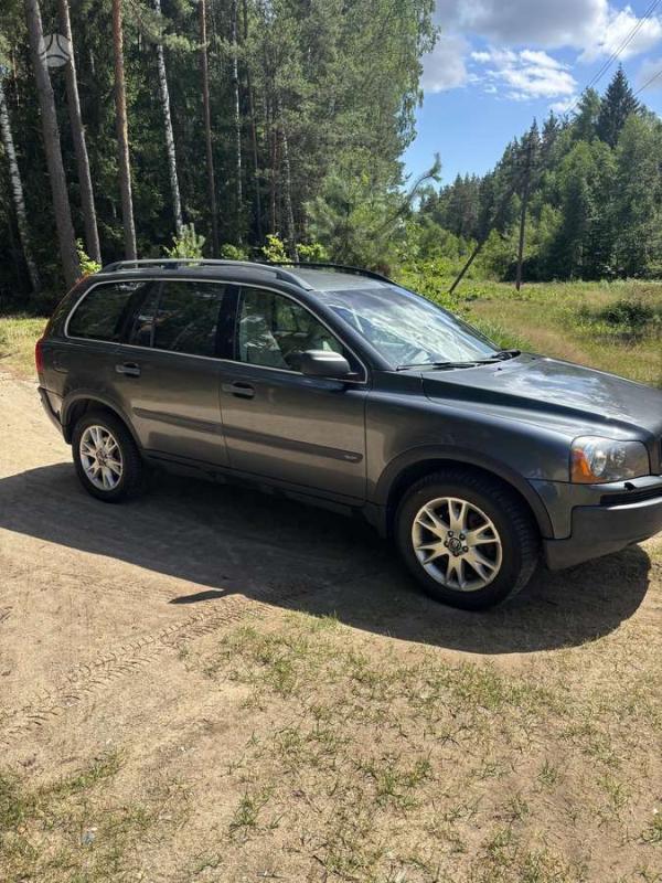 Grey Volvo XC90 2005 in Kazlu Ruda, with an engine capacity of 2.40 L and mileage of 402 thousand km for 2700 €, photo 2 on AUTOMOTO.COM.LV