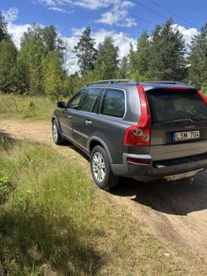 Grey Volvo XC90 2005 in Kazlu Ruda, with an engine capacity of 2.40 L and mileage of 402 thousand km for 2700 €, photo 5 on AUTOMOTO.COM.LV