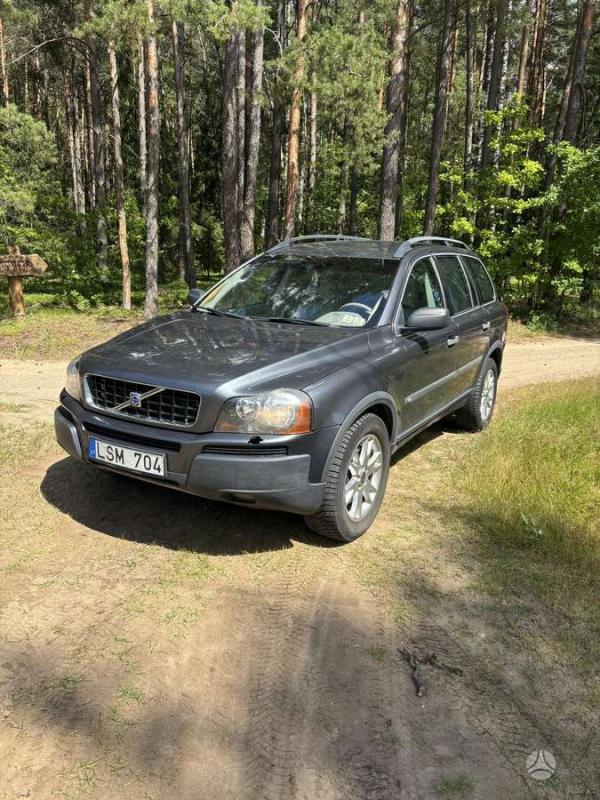 Grey Volvo XC90 2005 in Kazlu Ruda, with an engine capacity of 2.40 L and mileage of 402 thousand km for 2700 €, photo 6 on AUTOMOTO.COM.LV