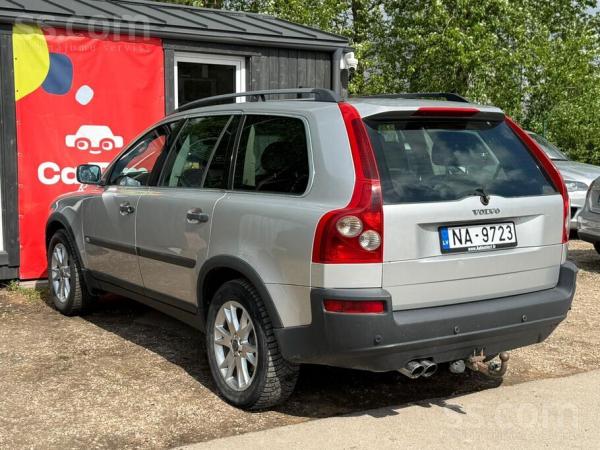 Grey Volvo XC90 2005 in Riga, with an engine capacity of 2.40 L and mileage of 280 thousand km for 3200 €, photo 4 on AUTOMOTO.COM.LV
