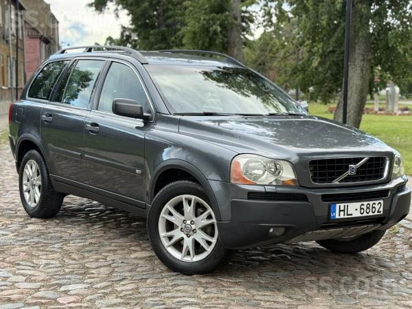 Grey Volvo XC90 2005 in Jelgava, with an engine capacity of 2.40 L and mileage of 318 thousand km for 3150 €, photo 3 on AUTOMOTO.COM.LV