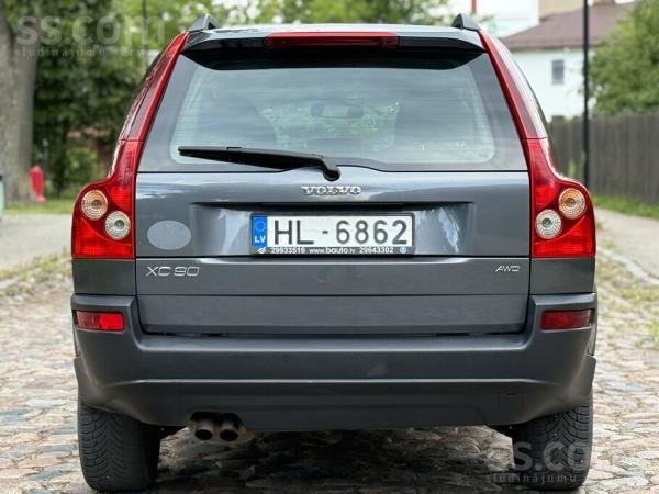 Grey Volvo XC90 2005 in Jelgava, with an engine capacity of 2.40 L and mileage of 318 thousand km for 3150 €, photo 6 on AUTOMOTO.COM.LV
