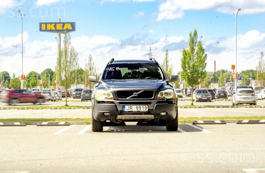 Pelēks Volvo XC90 2005 Rīga, ar dzinēja tilpumu 2.40 L un nobraukumu 406 tūkst. km par 3690 €, foto 4 vietnē AUTOMOTO.COM.LV
