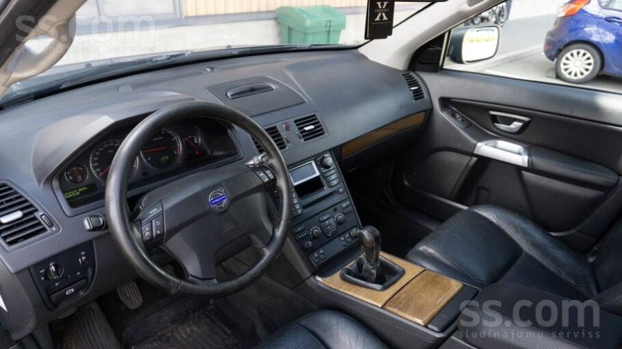 Pelēks Volvo XC90 2005 Rīga, ar dzinēja tilpumu 2.40 L un nobraukumu 406 tūkst. km par 3690 €, foto 11 vietnē AUTOMOTO.COM.LV