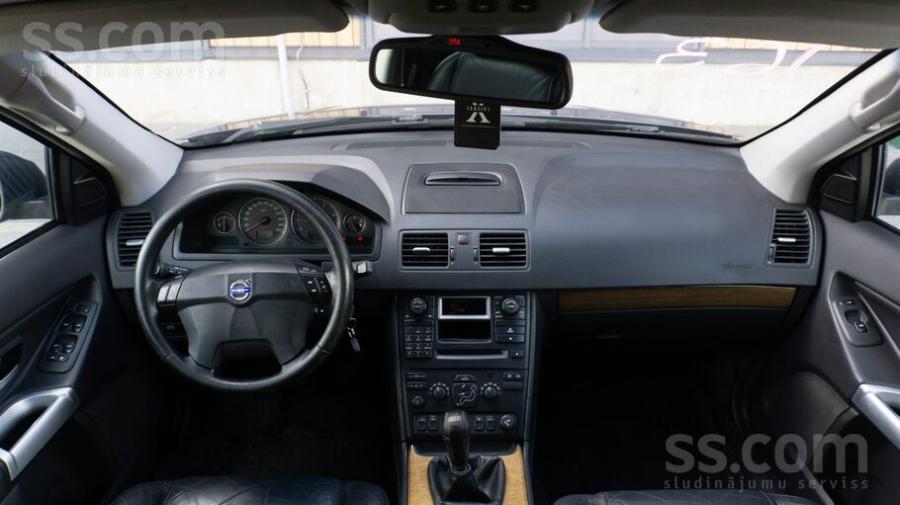 Pelēks Volvo XC90 2005 Rīga, ar dzinēja tilpumu 2.40 L un nobraukumu 406 tūkst. km par 3690 €, foto 13 vietnē AUTOMOTO.COM.LV