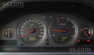 Pelēks Volvo XC90 2005 Rīga, ar dzinēja tilpumu 2.40 L un nobraukumu 406 tūkst. km par 3690 €, foto 18 vietnē AUTOMOTO.COM.LV