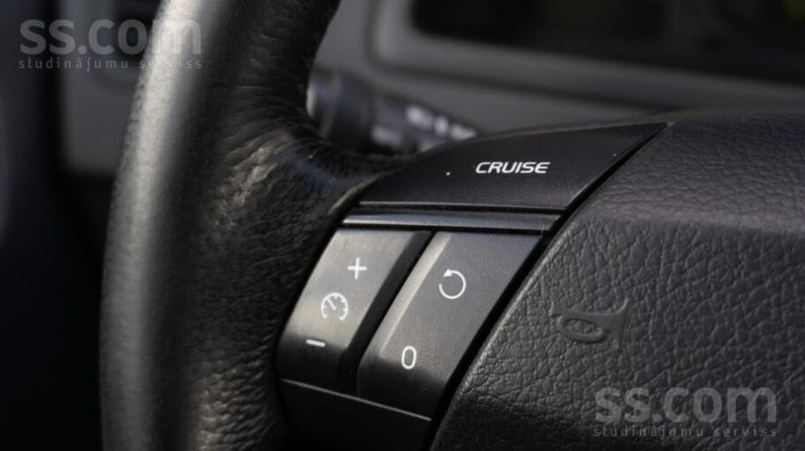 Pelēks Volvo XC90 2005 Rīga, ar dzinēja tilpumu 2.40 L un nobraukumu 406 tūkst. km par 3690 €, foto 21 vietnē AUTOMOTO.COM.LV