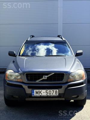 Pelēks Volvo XC90 2005 Rīga, ar dzinēja tilpumu 2.40 L un nobraukumu 446 tūkst. km par 2990 €, foto  vietnē AUTOMOTO.COM.LV